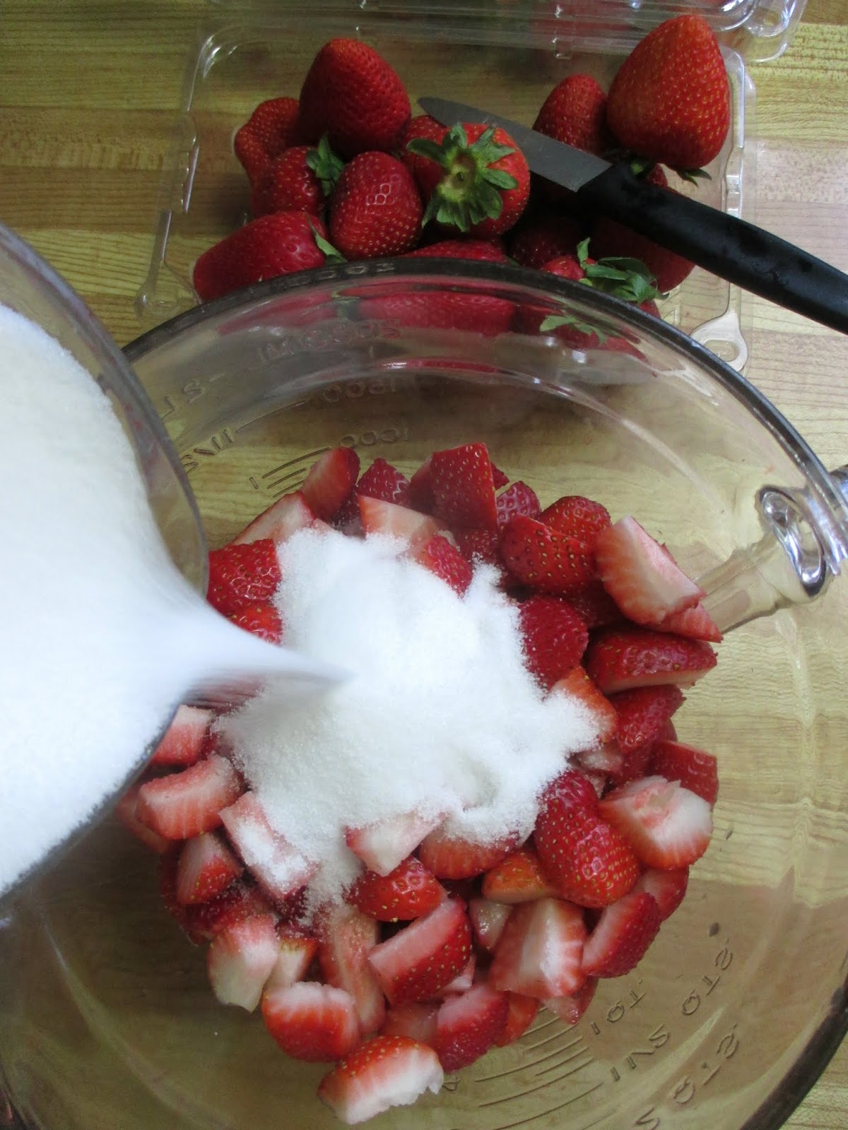 Hot and Cold Running Mom - Just my Stuff: Jello Strawberry Jam