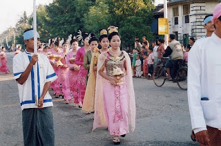 Rediscovering Arakan: Studying cultural change on an Asian frontier ...