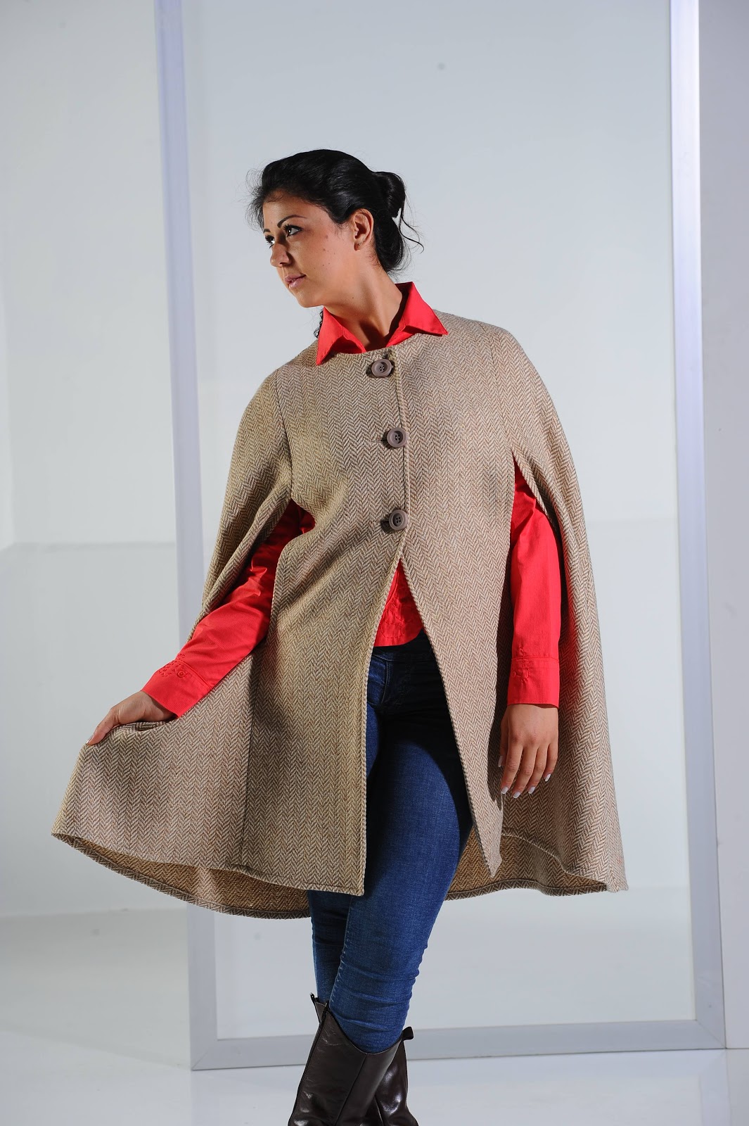 A Dinastia Casacos de Lã: Capas... sempre elegantes.