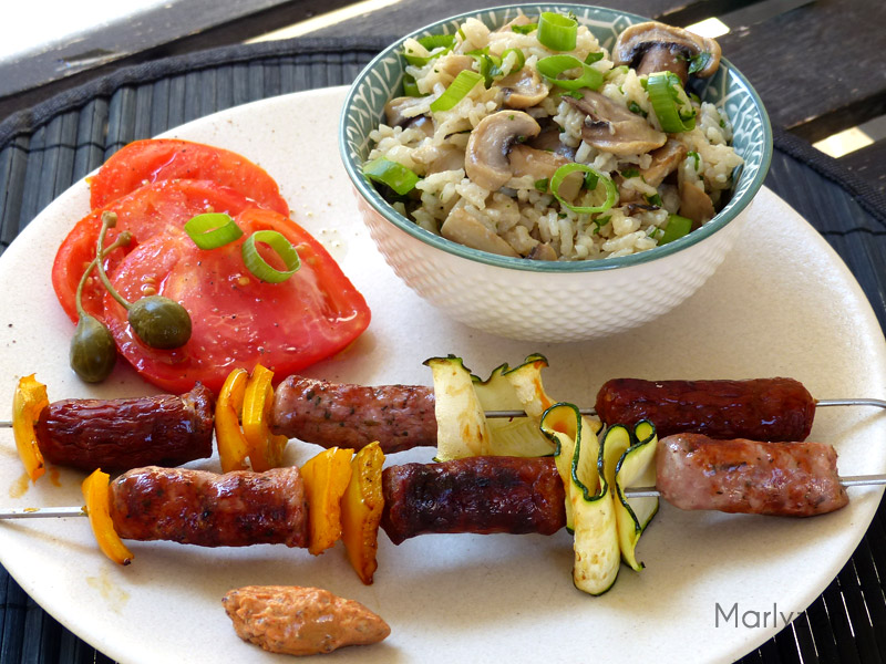 Brochettes de chipo-merguez et riz pilaf aux champignons | Marlyzen ...