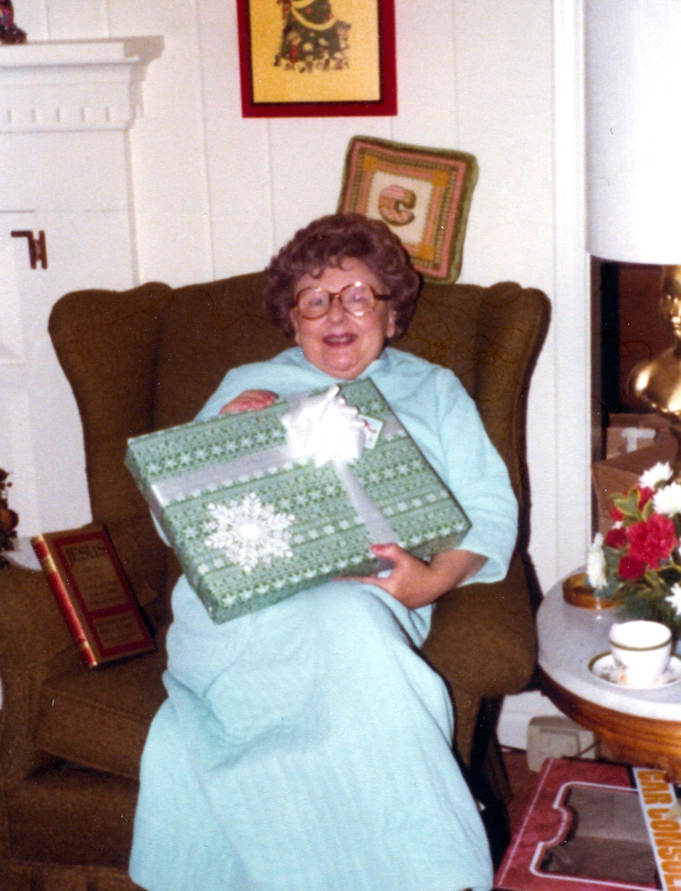 The Marmelade Gypsy: To the Moms and The Grans We May Never Have Known