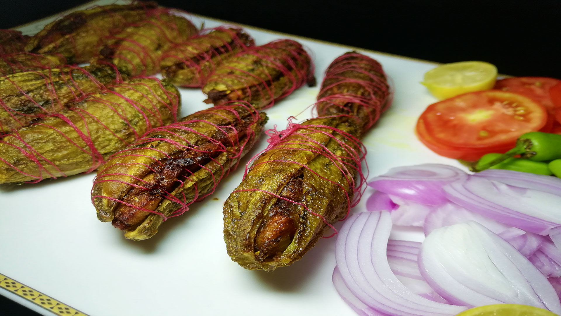 Bharay Karelay Recipe - Pure Vegetarian - Bharwa Karela by Mayelas ...