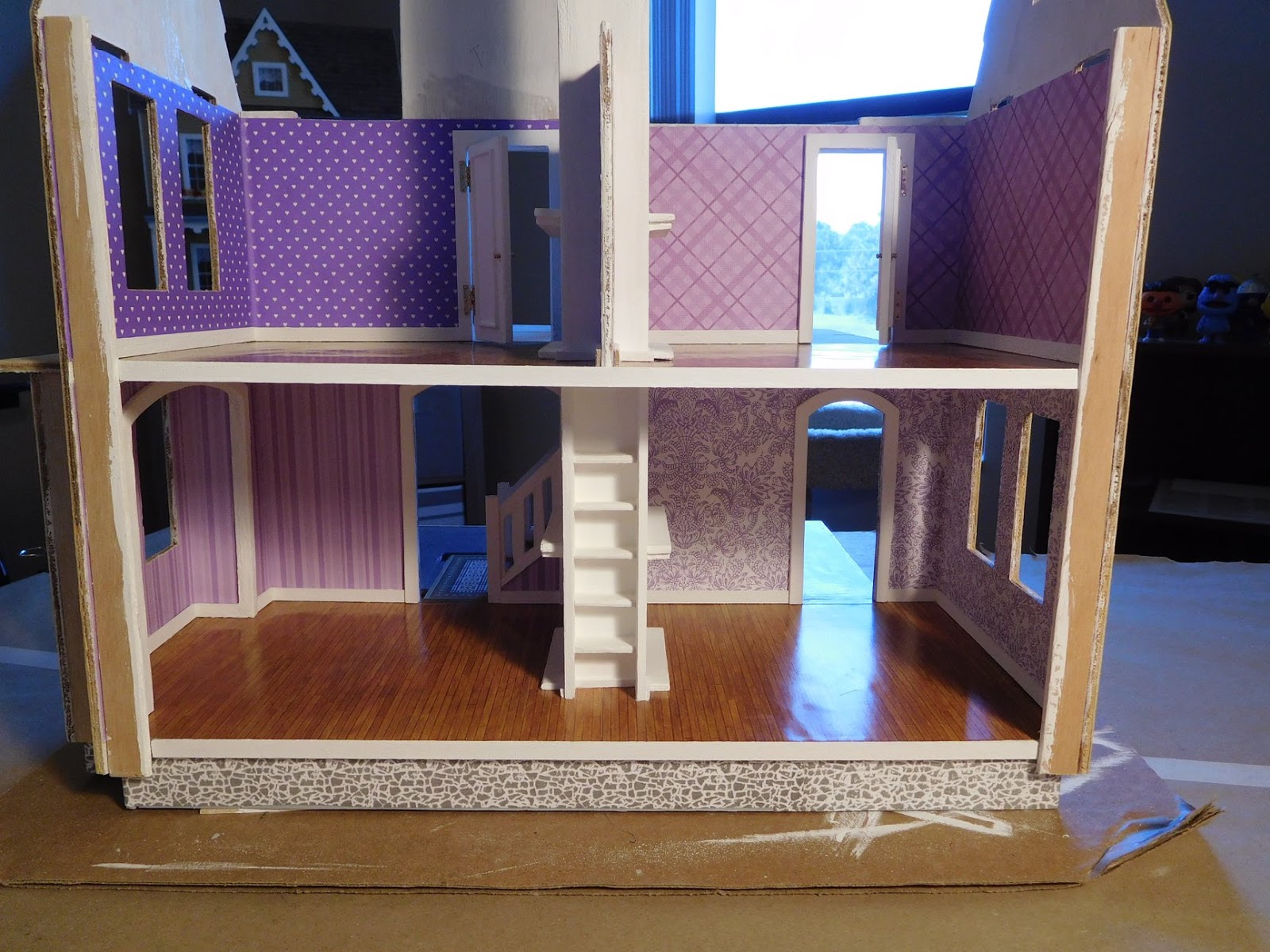 More Minis Dollhouses: The Fairfield Dollhouse Revisited Week 10