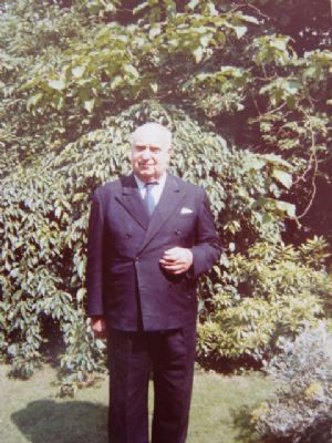 Artículo de James Cyriax