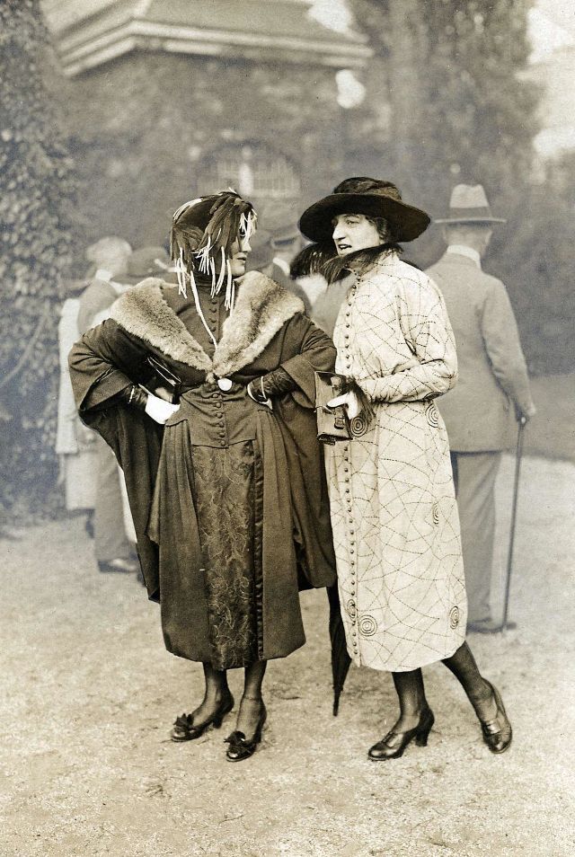 Street Scenes of Berlin During the 1920s Through Amazing Photos ...