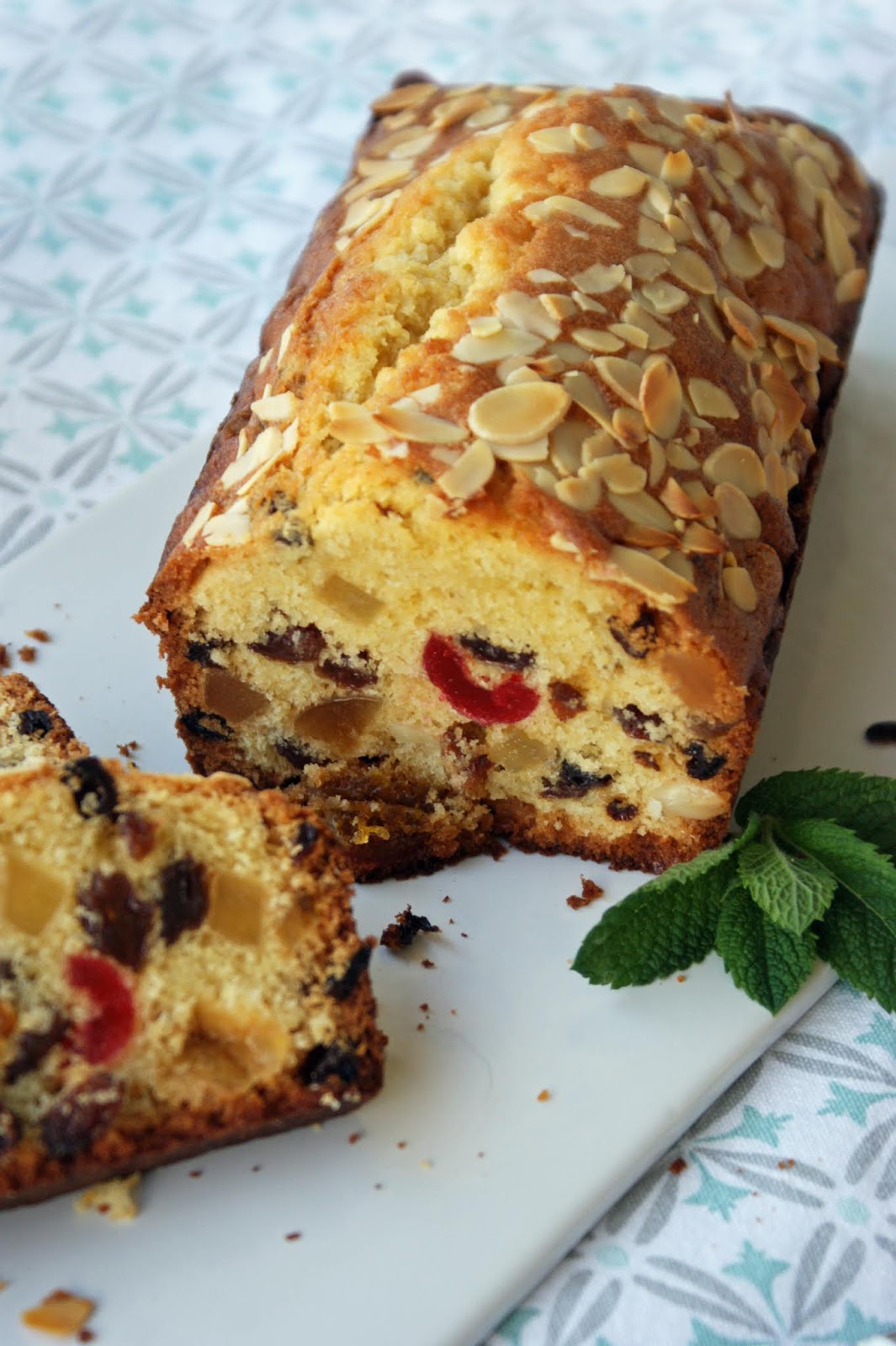 Afternoon Tea: Cake aux fruits confit et gingembre