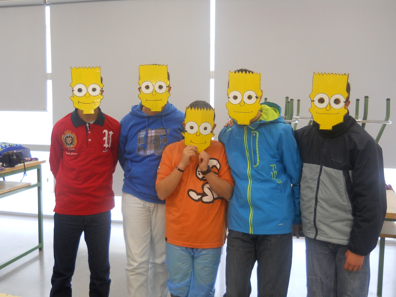 Aréjulaproyectos: 2012-13 Disfraz y programador cíclico