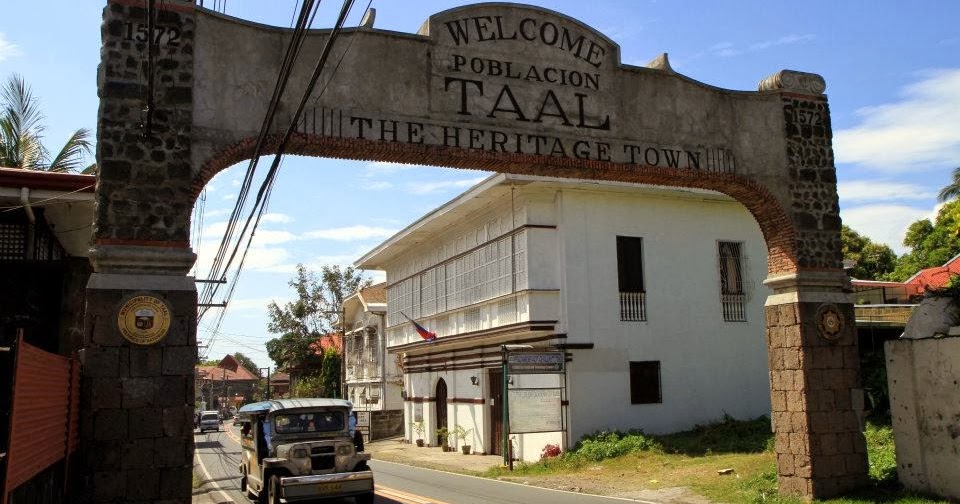 Explore.Dream.Discover: Exploring Taal Basilica