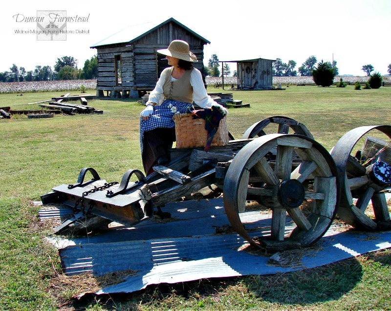 Duncan Farmstead: Fall Photo Shoot for a New Primitive Magazine