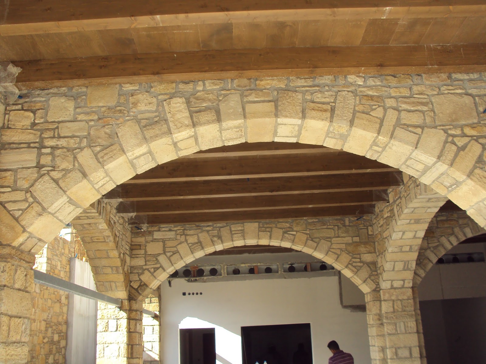 ΚΡΗΤΙΚΑ ΦΥΣΙΚΑ ΠΕΤΡΩΜΑΤΑ: ΓΕΡΑΚΑΡΙ AGKALI HOMES