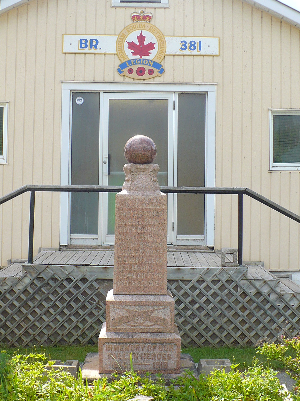 Ontario War Memorials: Apsley