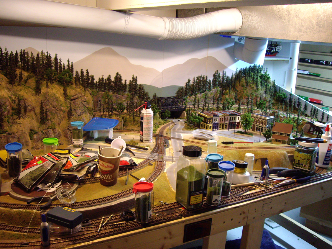 Layout Scenery Part III - Downtown - TY'S MODEL RAILROAD