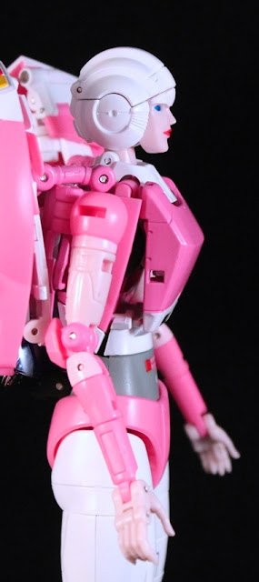 She's Fantastic: Fans Toys - ROUGE!