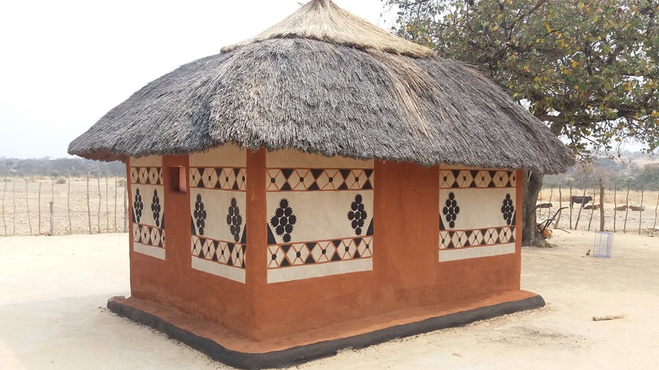 Sophie Mbeyu Blog: Huts designed by the women of Matobo in the ...