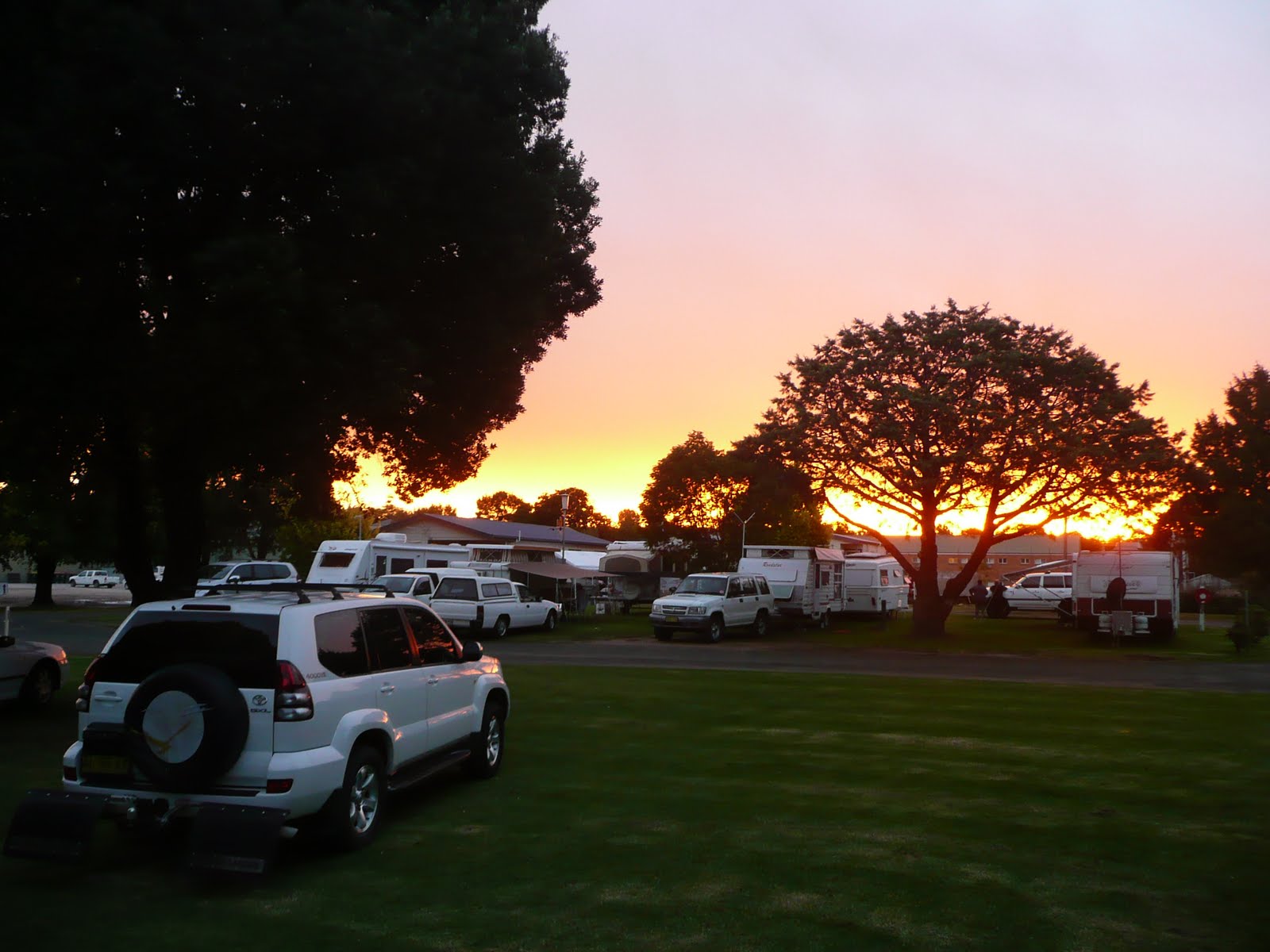 The Clarke's Aussie Adventure: 13 April 2011 - Cabonne Country Caravan ...