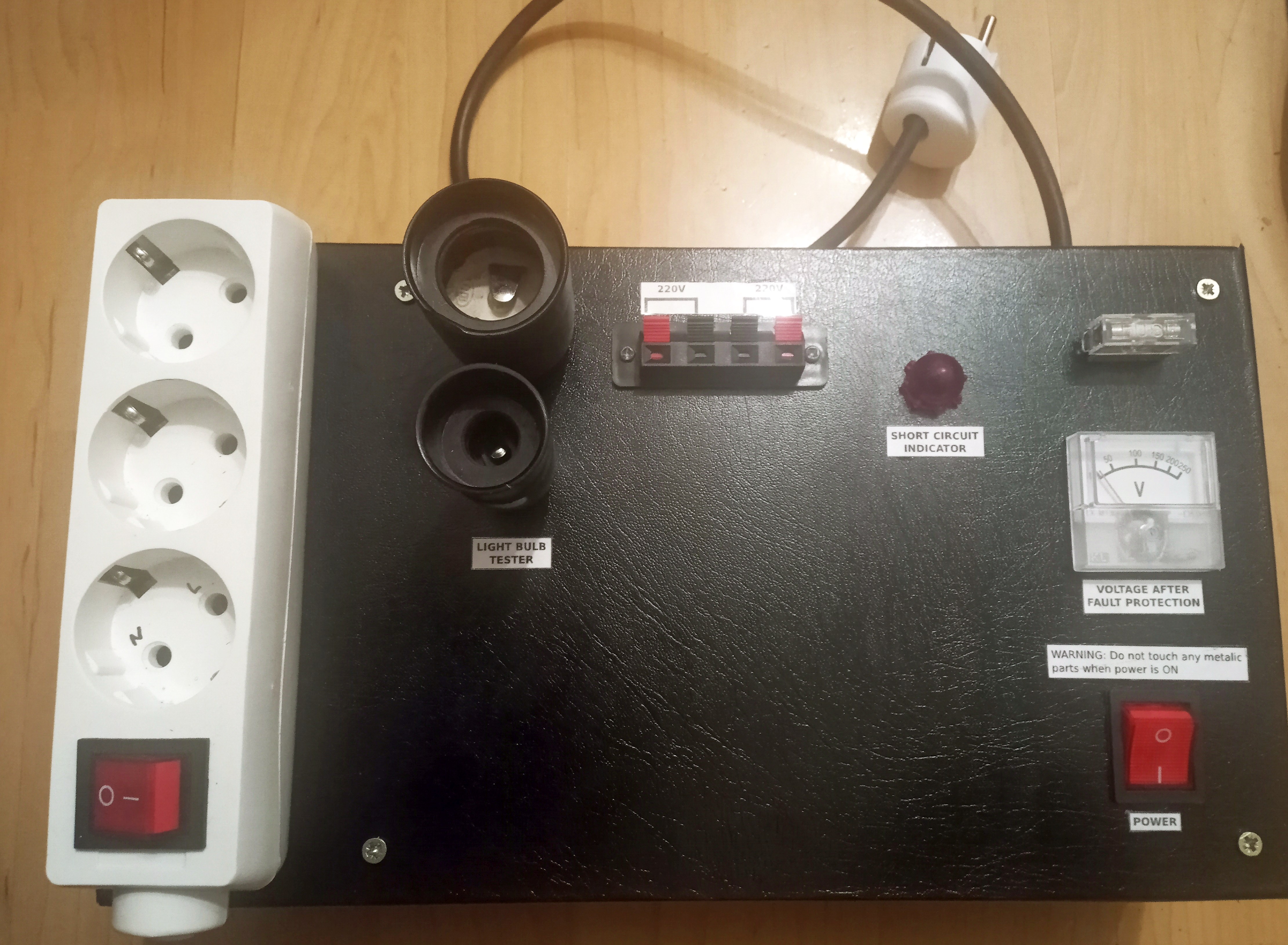 Mains short circuit protection, current limiter using incandescent ...