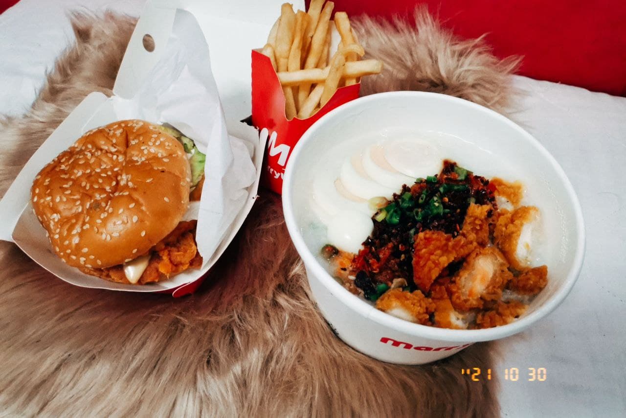 Farhana Jafri: Marrybrown Tower Burger Set & Bubur Pedas