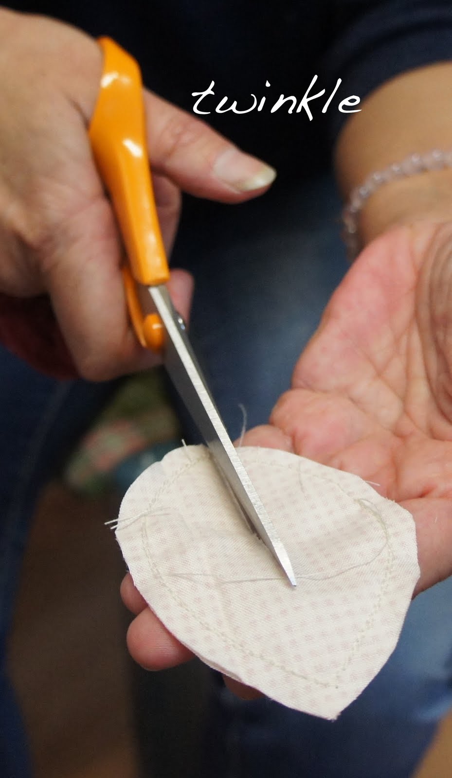 TWINKLE PATCHWORK: Tutorial estutche dedal