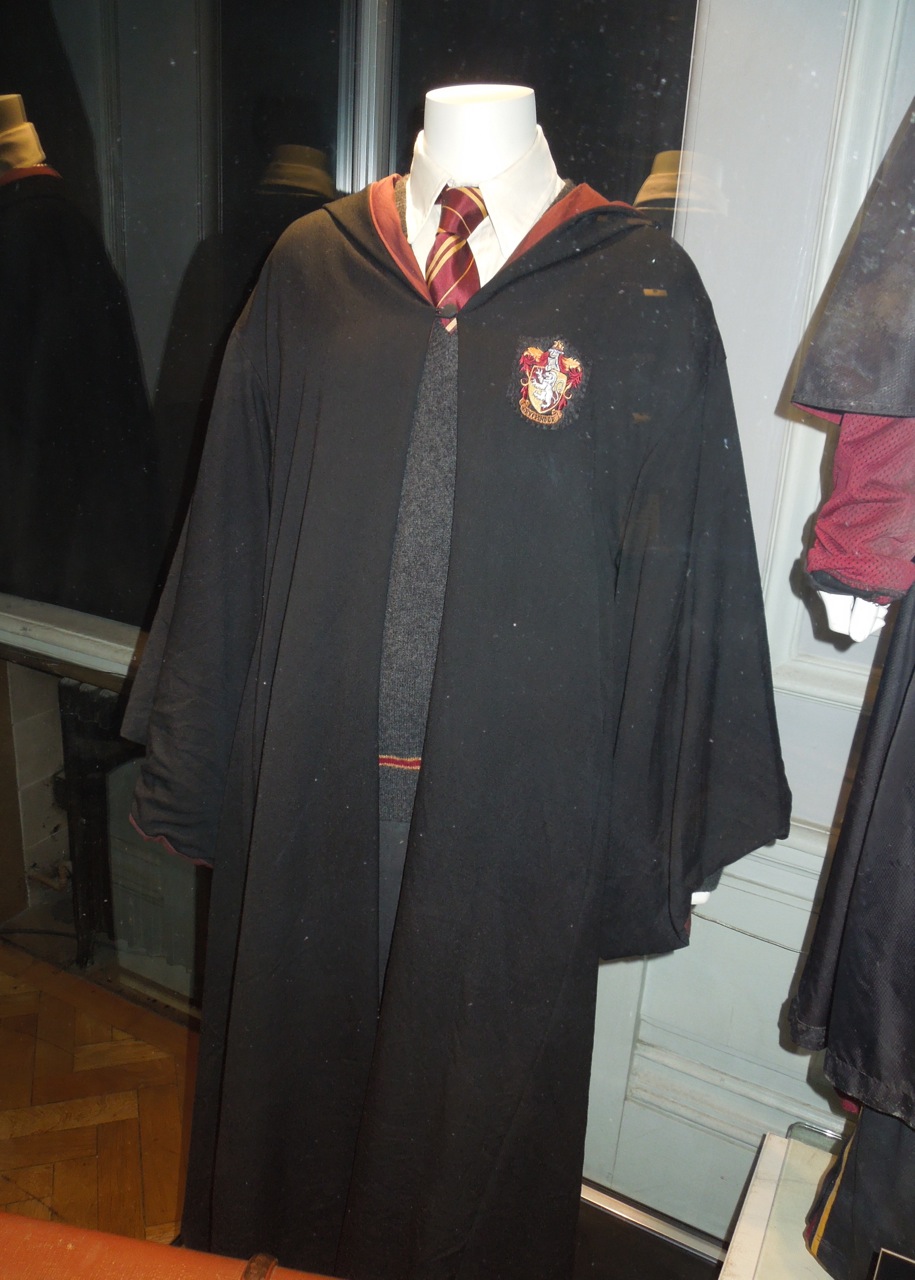 Hollywood Movie Costumes and Props: Harry Potter and Ron Weasley movie ...