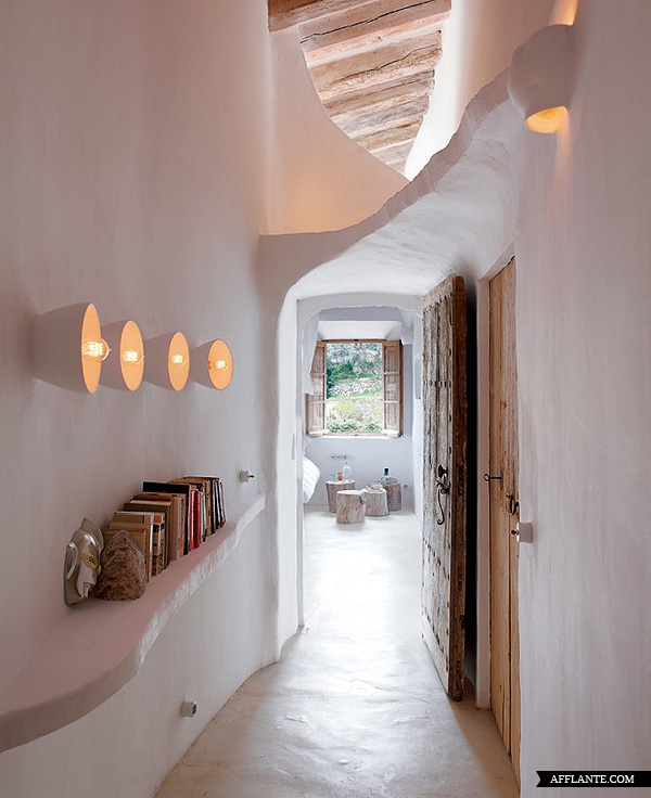 loveisspeed.......: This beautiful Cave House is located in a small ...