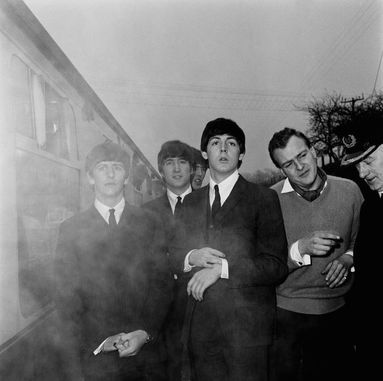 Meet the Beatles for Real: The Fog rolls in