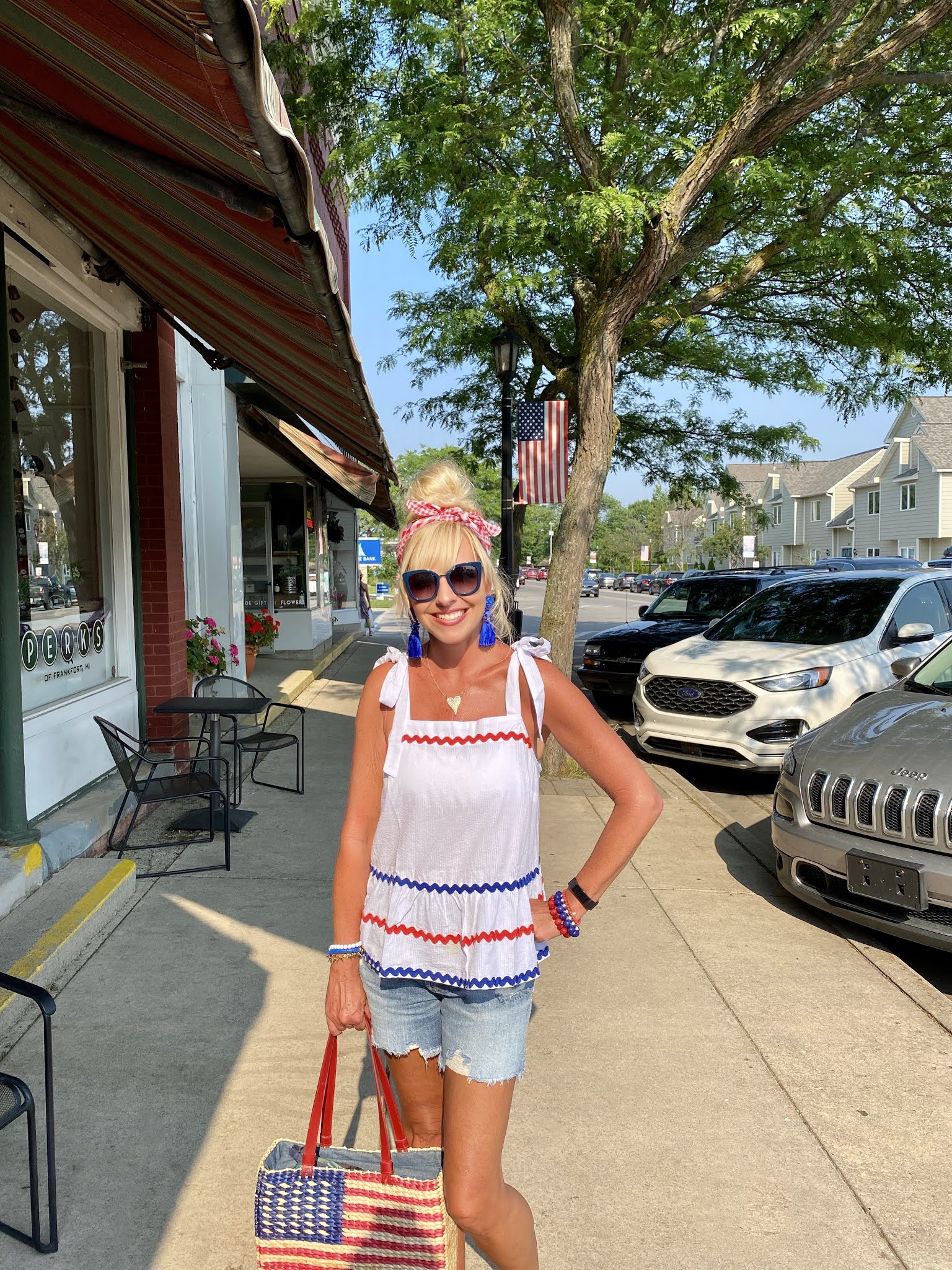 Living on Cloud Nine: 4 CASUAL BEACH TOWN LOOKS