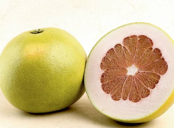 Cooking with Gill: Thai Prawn & Pomelo Salad