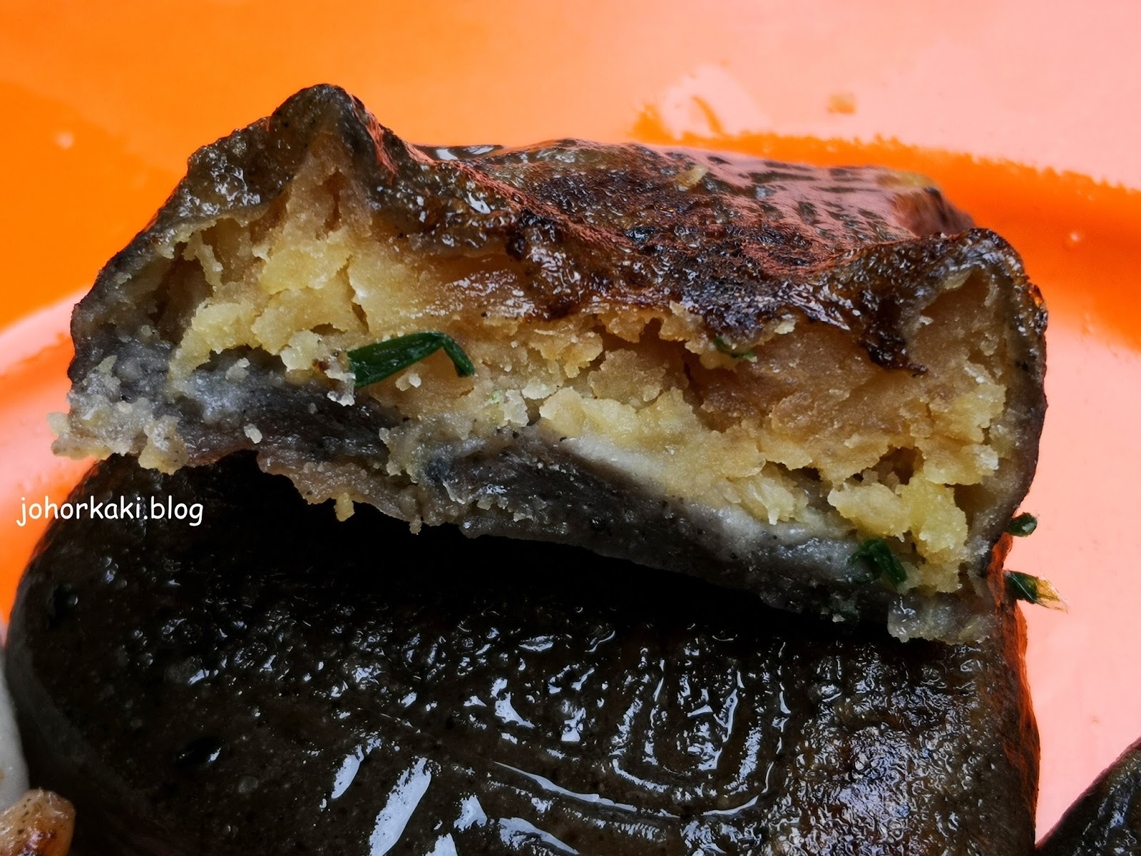 Where to get Hand Made Teochew Kueh in Singapore. At Jalan Kukoh Food ...