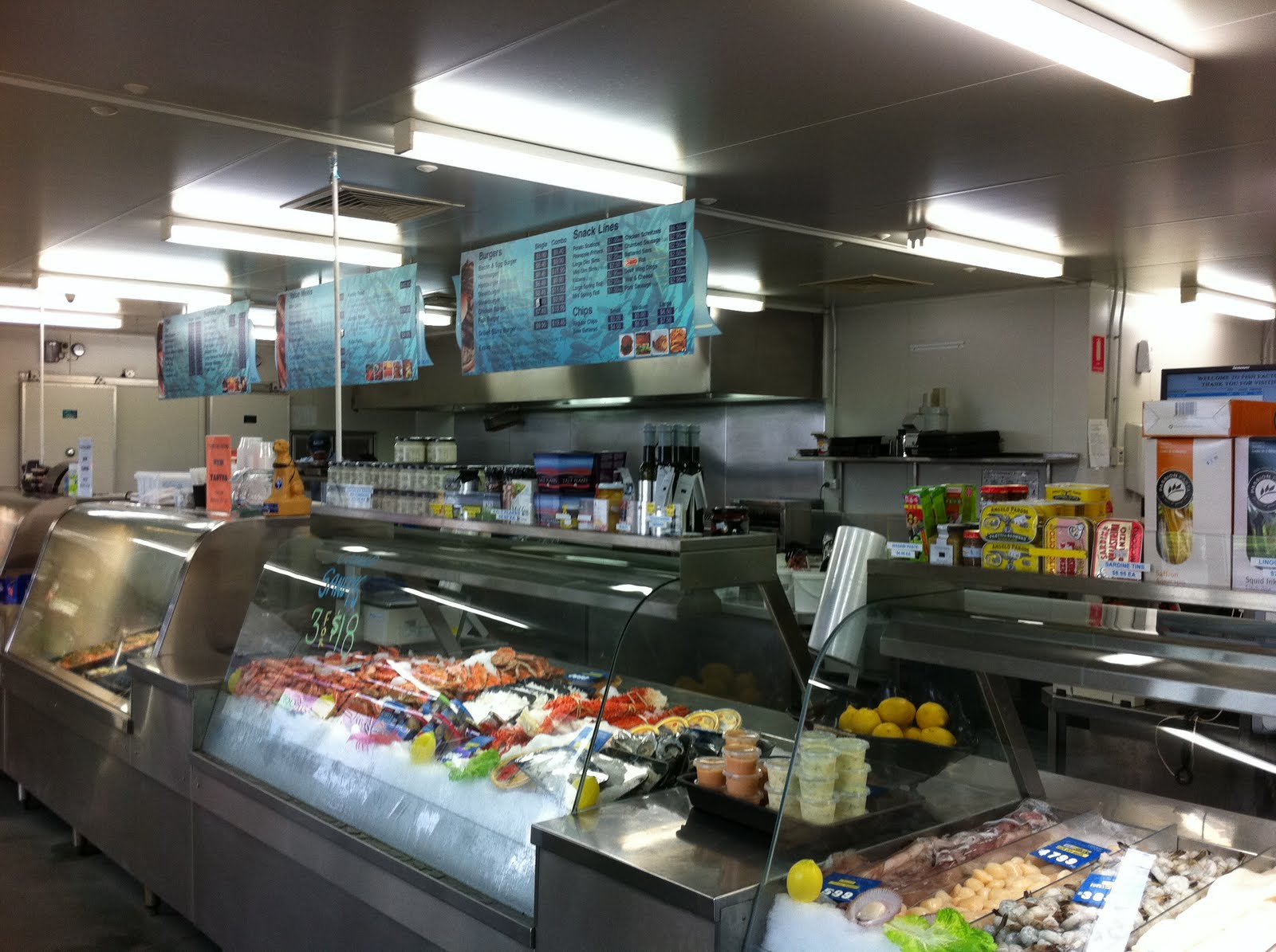 Living This Life. 日本で。.: Fish Factory - Morningside Brisbane