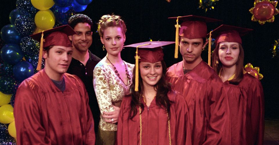 Doux Reviews: Roswell: Season Three, Part Two