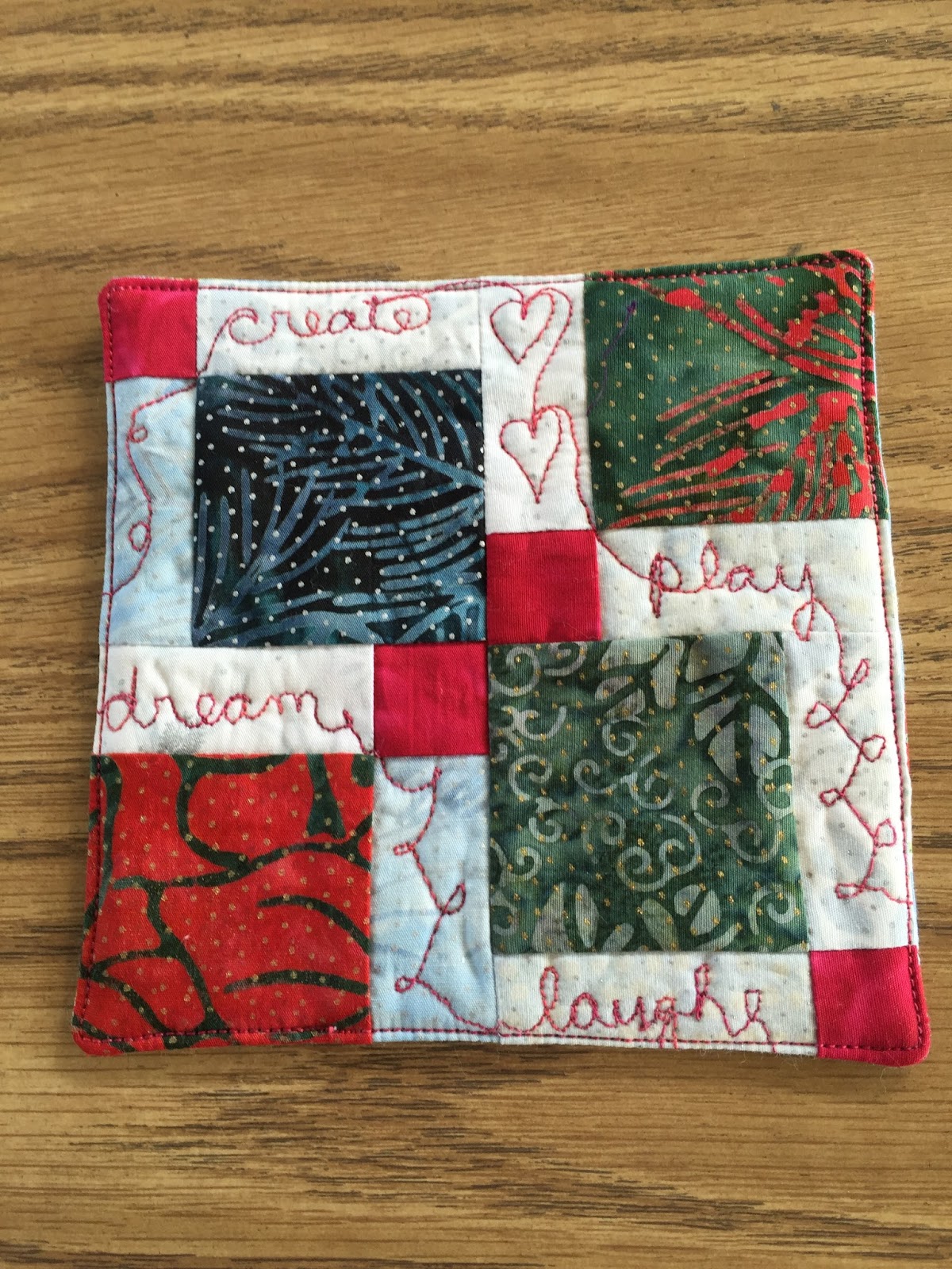 cinnamon holiday workshop: D9P mug rug tutorial