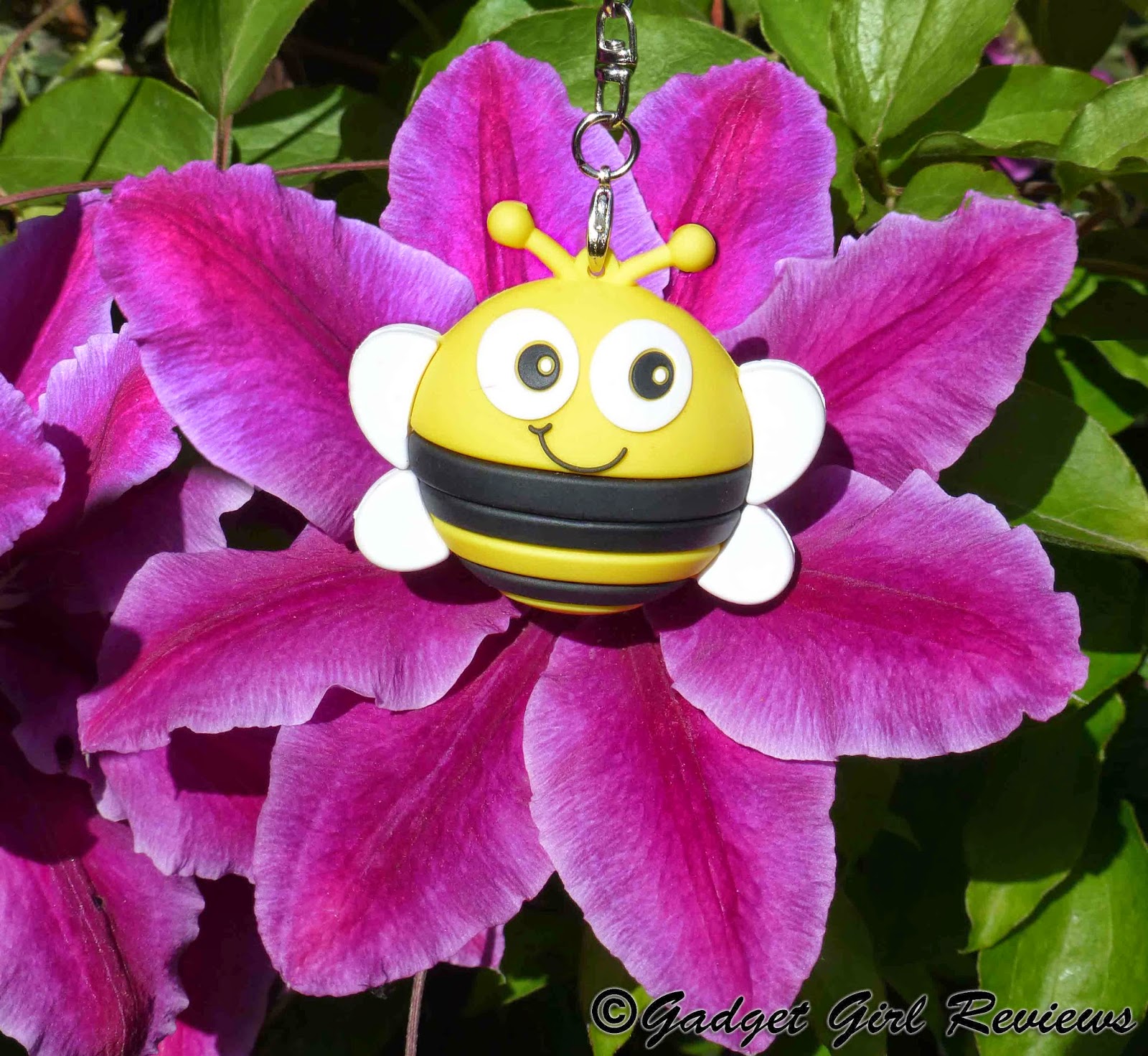 Gadget Review: Trendz Bee 8GB USB Drive Review