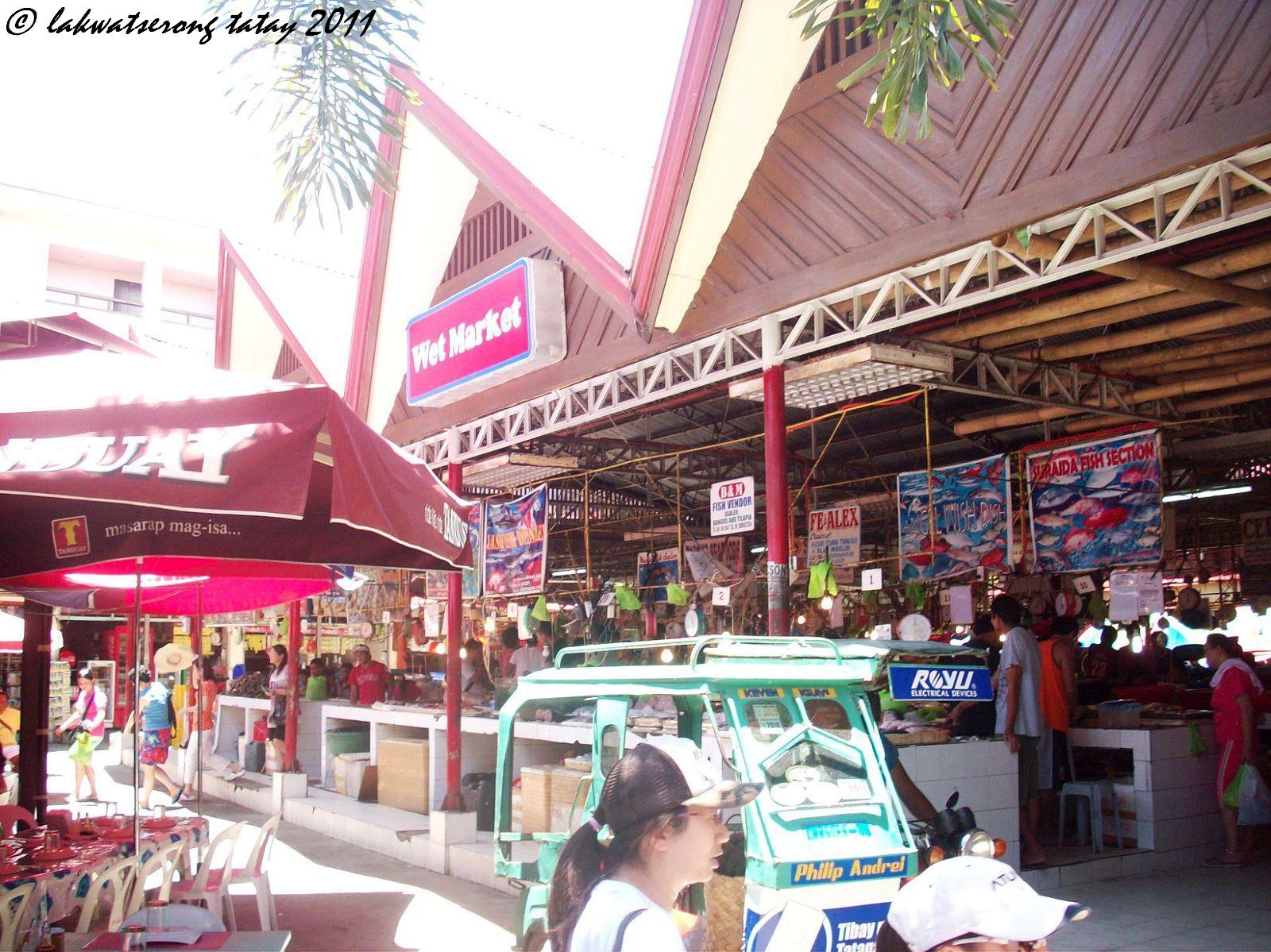 Meet the X-plorers: Day 2: Souvenir Time at D' Talipapa