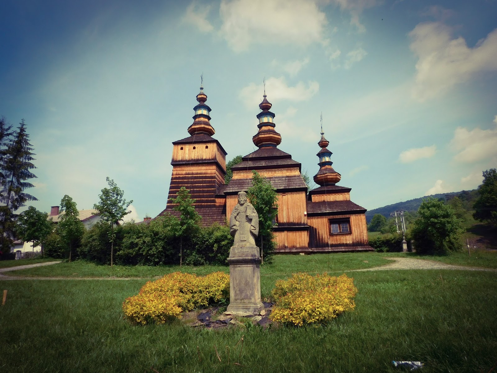 Cerkwie w Beskidzie Niskim. Najpiękniejsze z pięknych | Poboczem drogi ...
