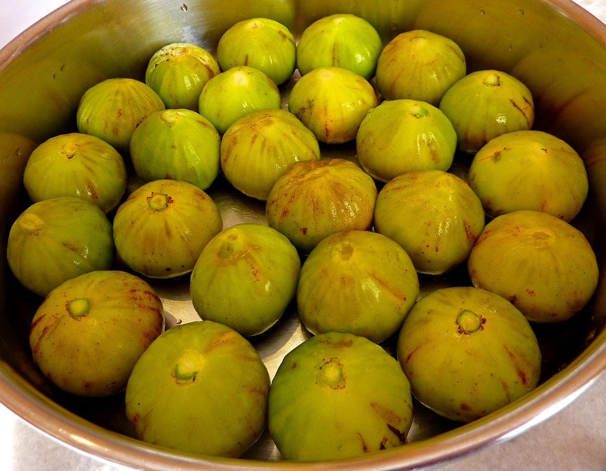 Living the life in Saint-Aignan: Figues confites au sucre