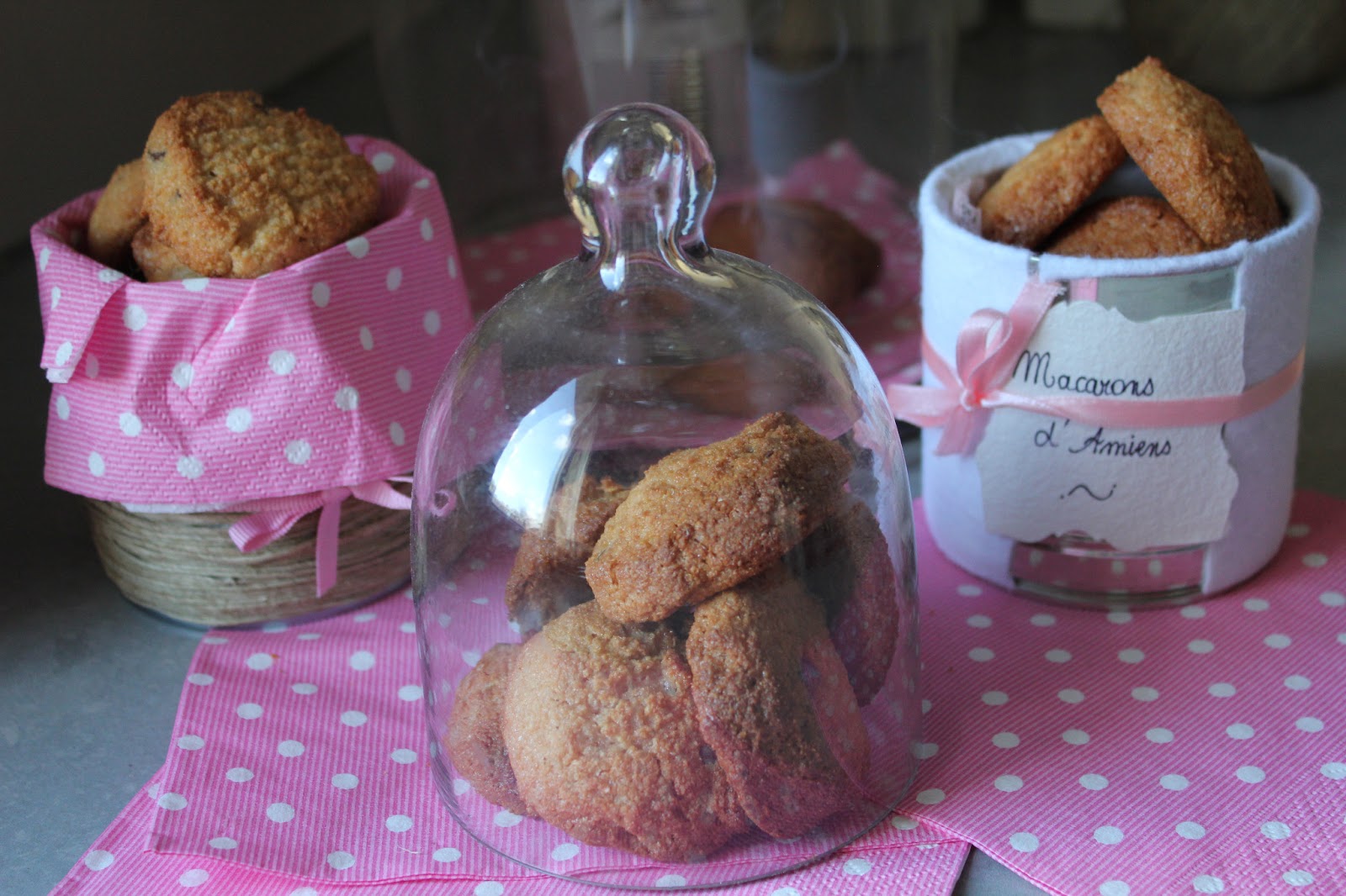 Des copines dans la cuisine: GOURMANDISES EN BISCUITS