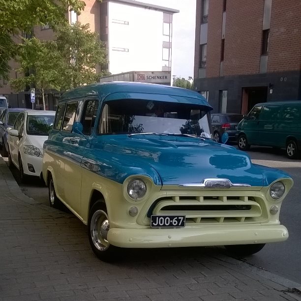 Rusinan pipanat: Vanha auto