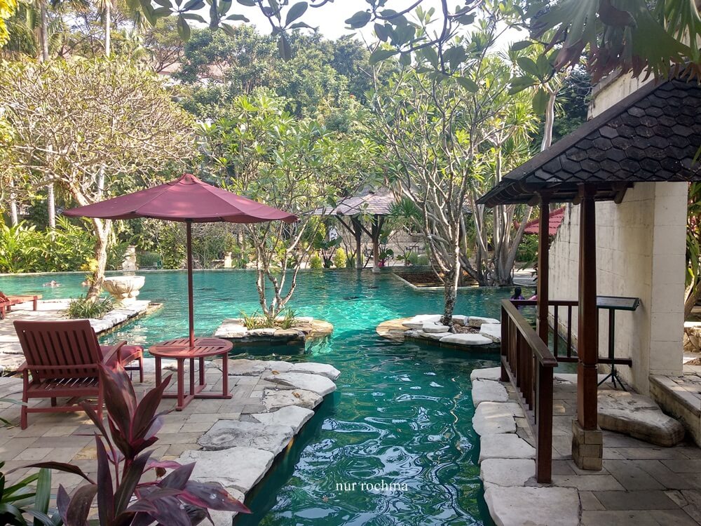 Menginap di Lor in Solo Hotel, Paling Suka dengan View Kolam