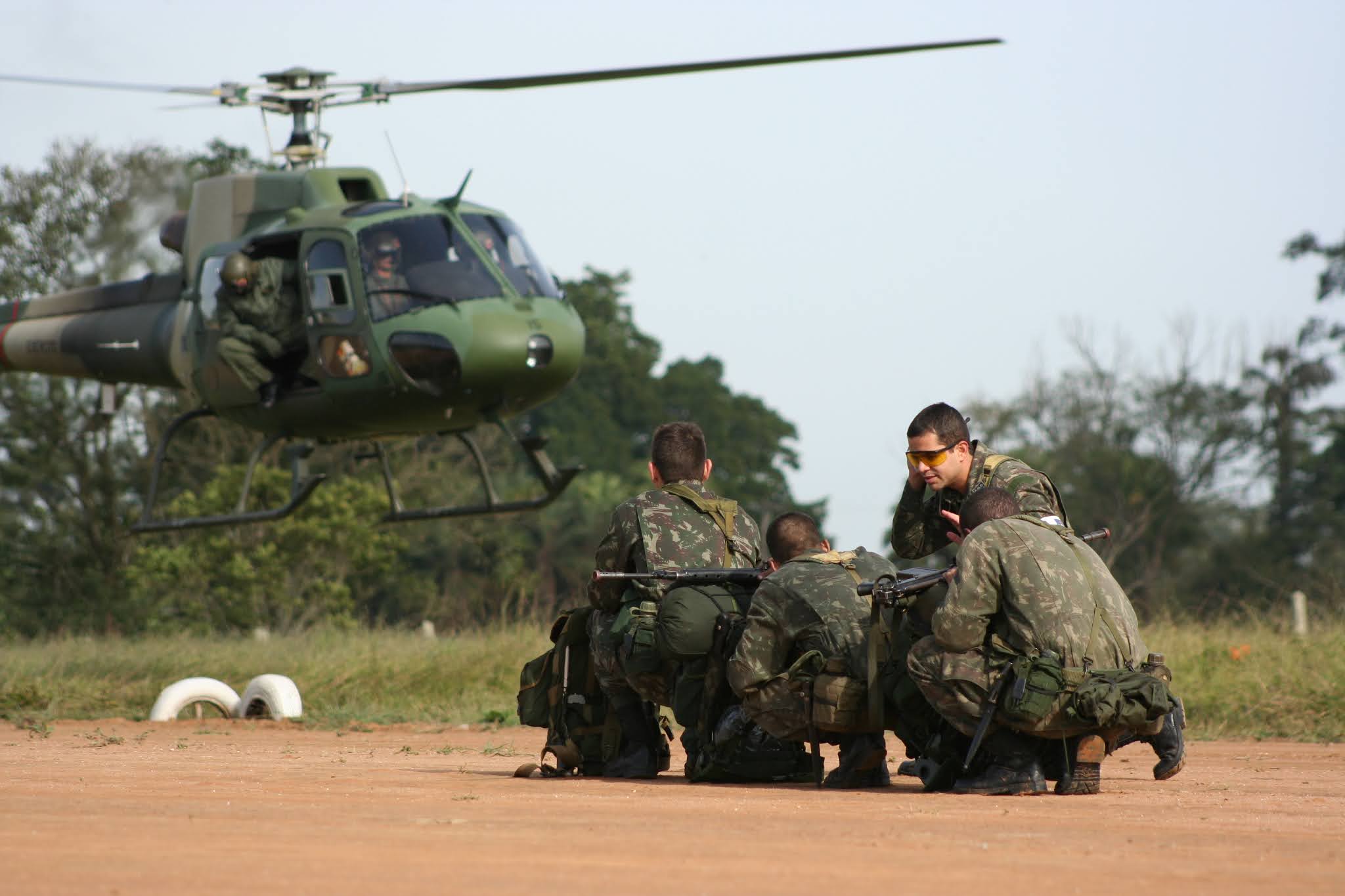 Eurocopter Fennec/Eurocopter AS550 Fennec/Eurocopter AS555 Fennec 2 ...