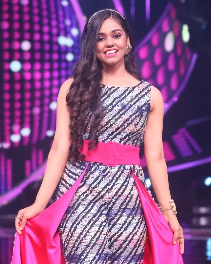 shanmukha priya biography in hindi