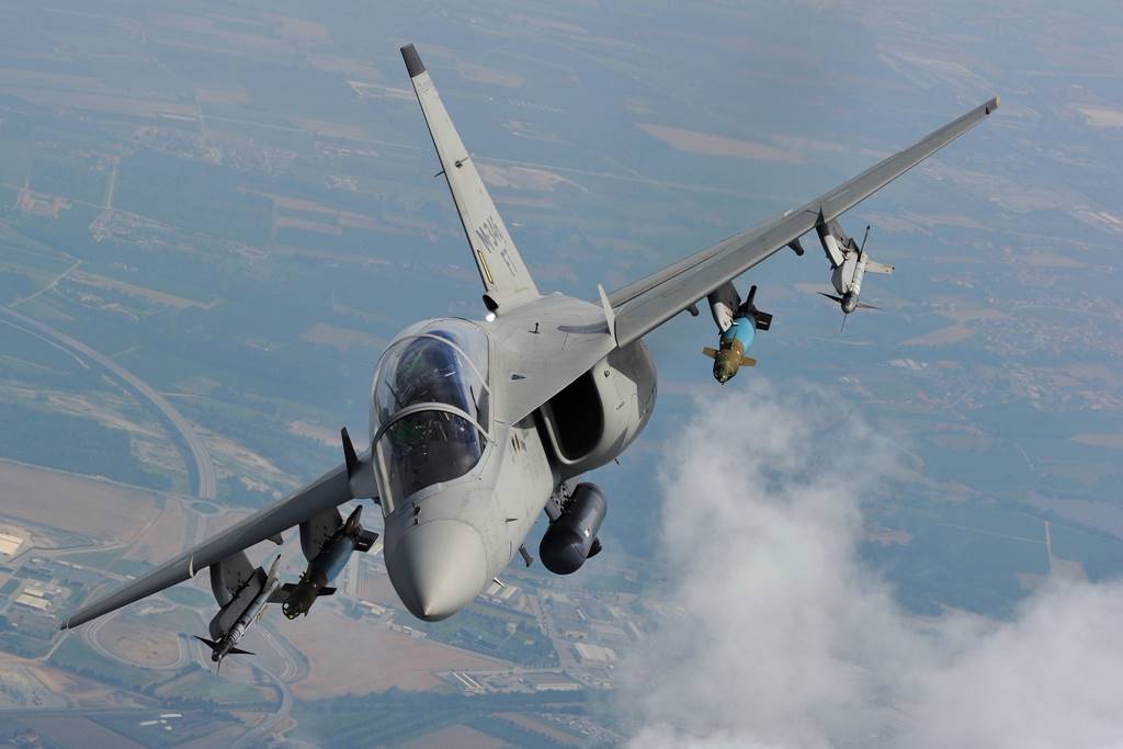 Leonardo promotes M-346 advanced trainer jet in Brazil - Blog Before ...