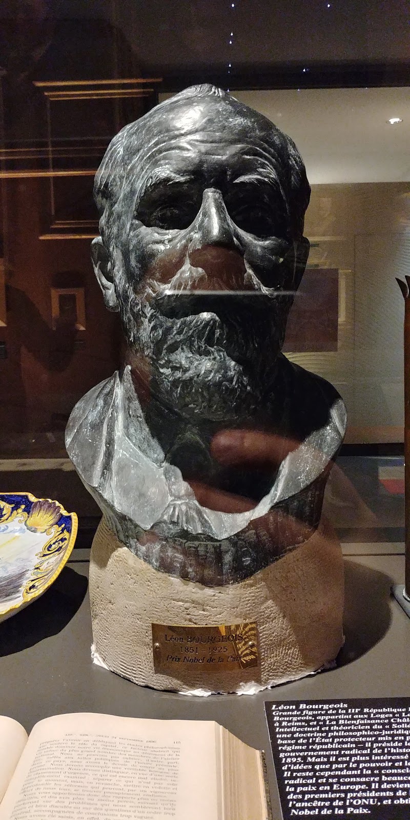 Léon Bourgeois et la solidarité ~ La cave aux mots oubliés