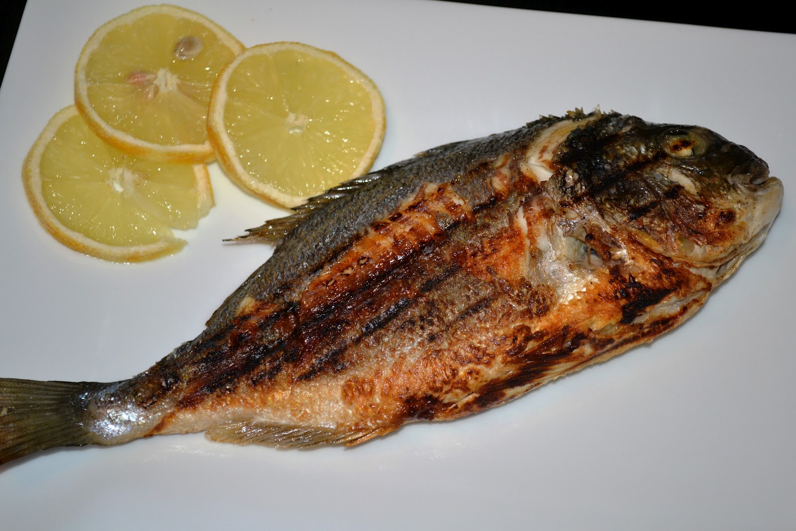 Dorada la gratar ~ Bucataria Irinei...