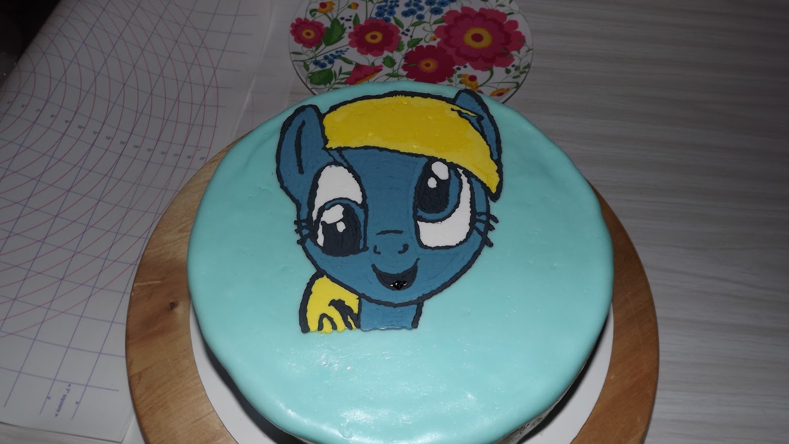 Mandy's cakes: My Little Pony Derpy Birthday cake
