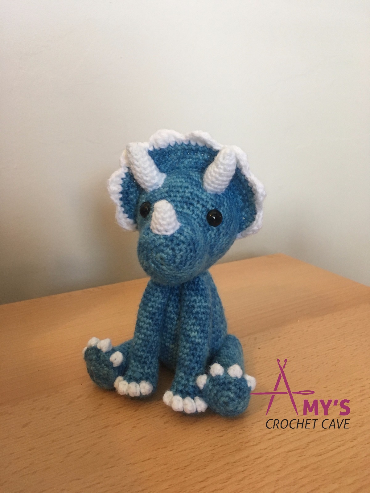 Crochet... Amigurumi : Teddy Triceratops