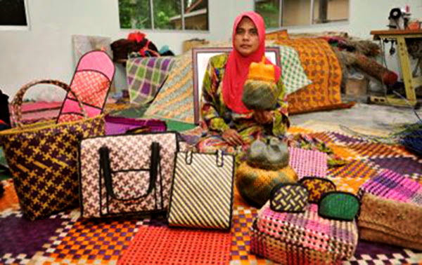 Keunikan Hasil Kraftangan Mengkuang |MyRokan