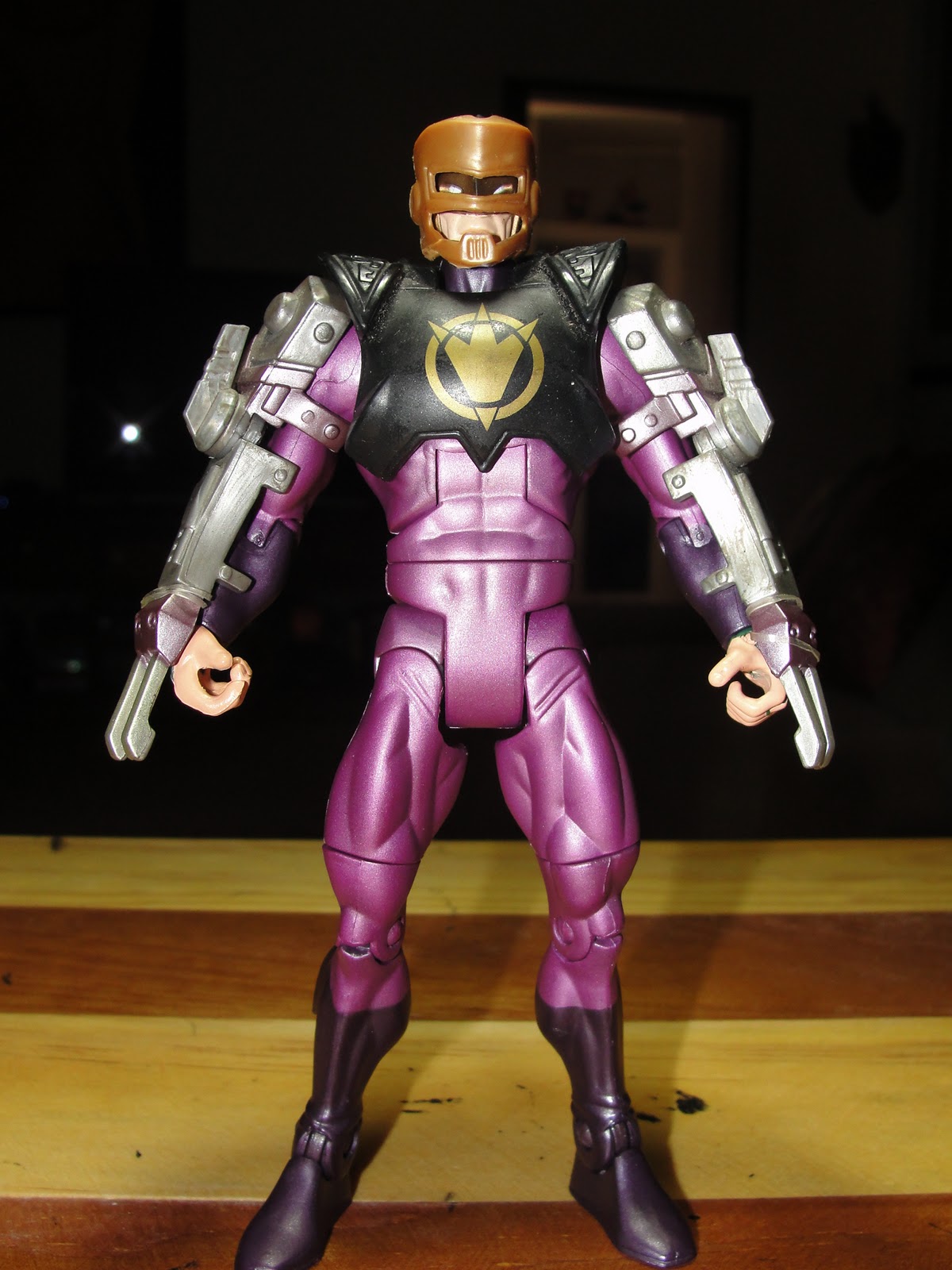 NERDVANA: NUEVO CUSTOM: MAKO