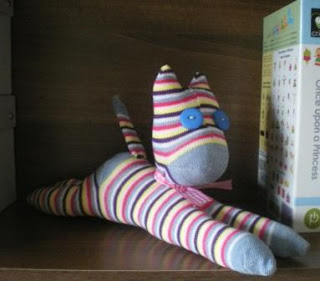 scratchy cat crafter: More Sock creatures!!