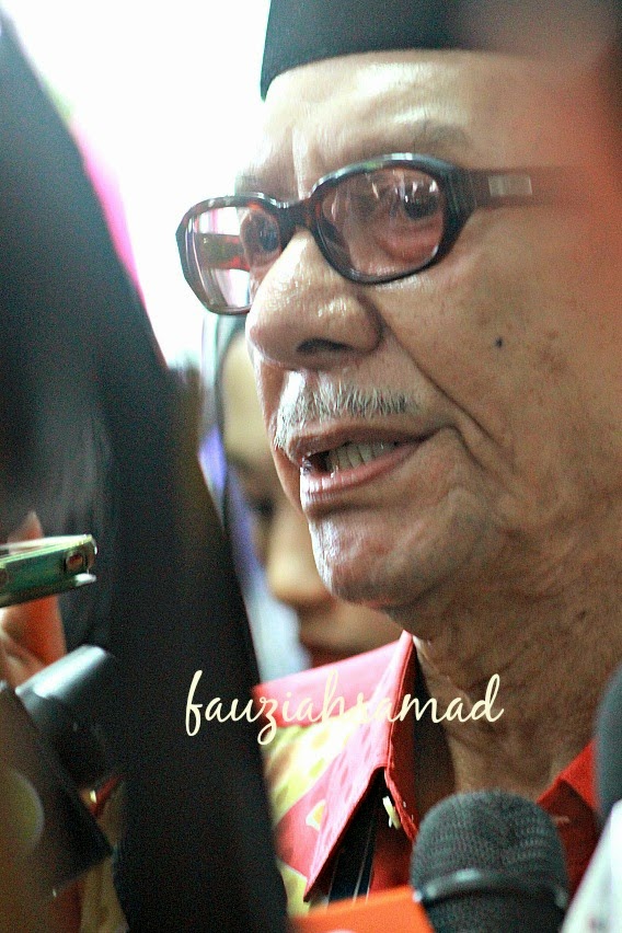 Sebak baca coretan Sandakiah, anak Allahyarham Dato Azez Satar