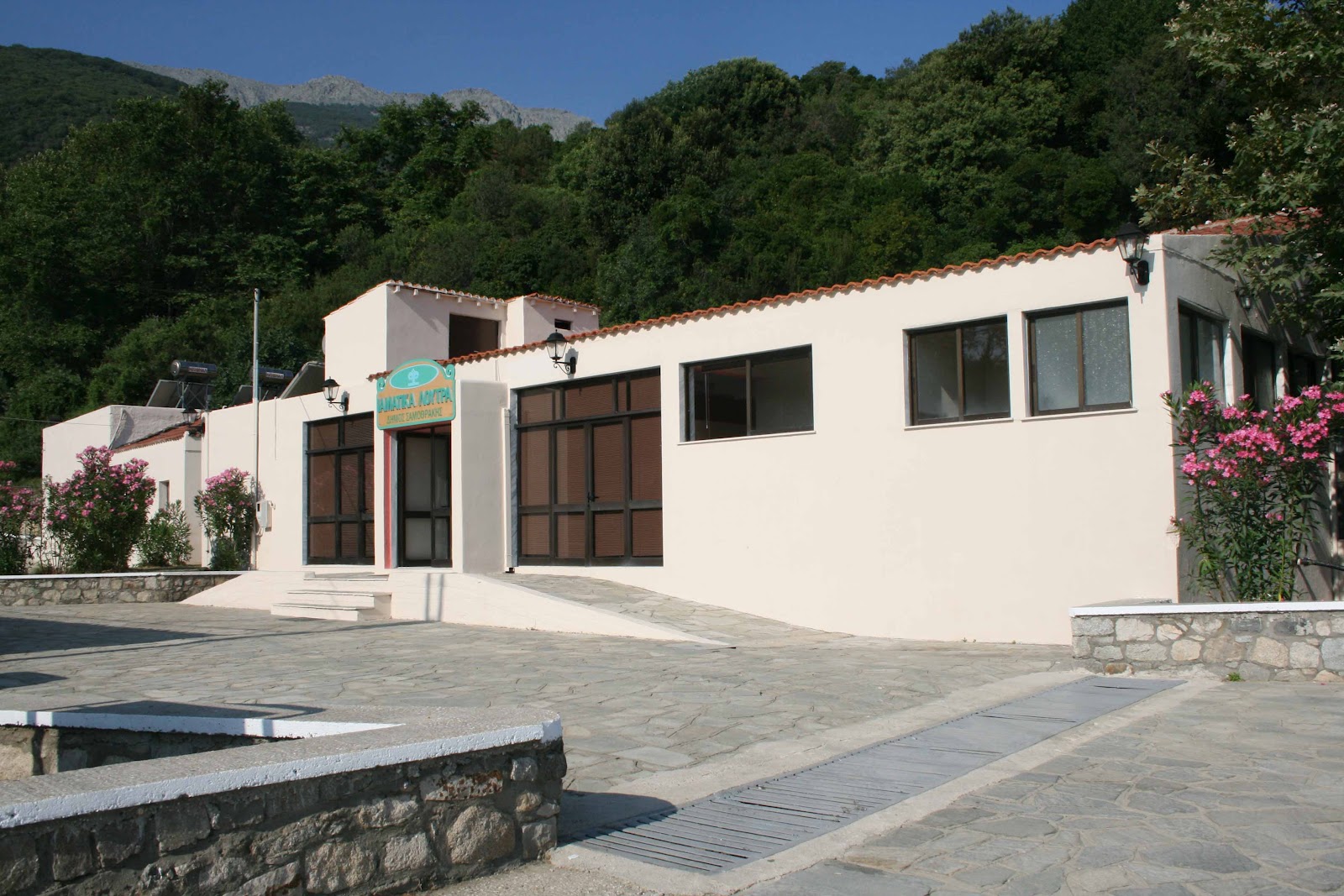 ΒΟΡΕΑΣmagazin: ΤΑ ΙΑΜΑΤΙΚΑ ΛΟΥΤΡΑ ΣΤΑ ΘΕΡΜΑ ΣΑΜΟΘΡΑΚΗΣ